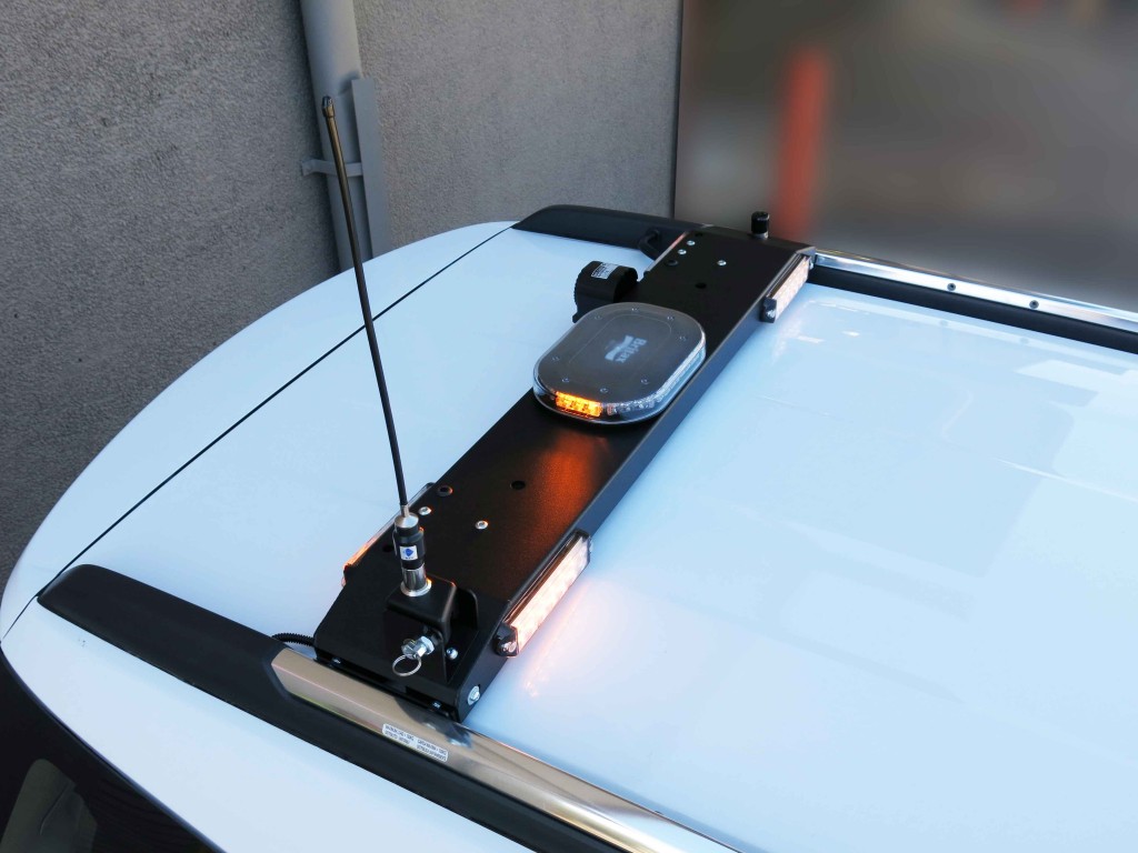 Minecorp Stealth Highlight Bar for the Holden Trailblazer - Minecorp